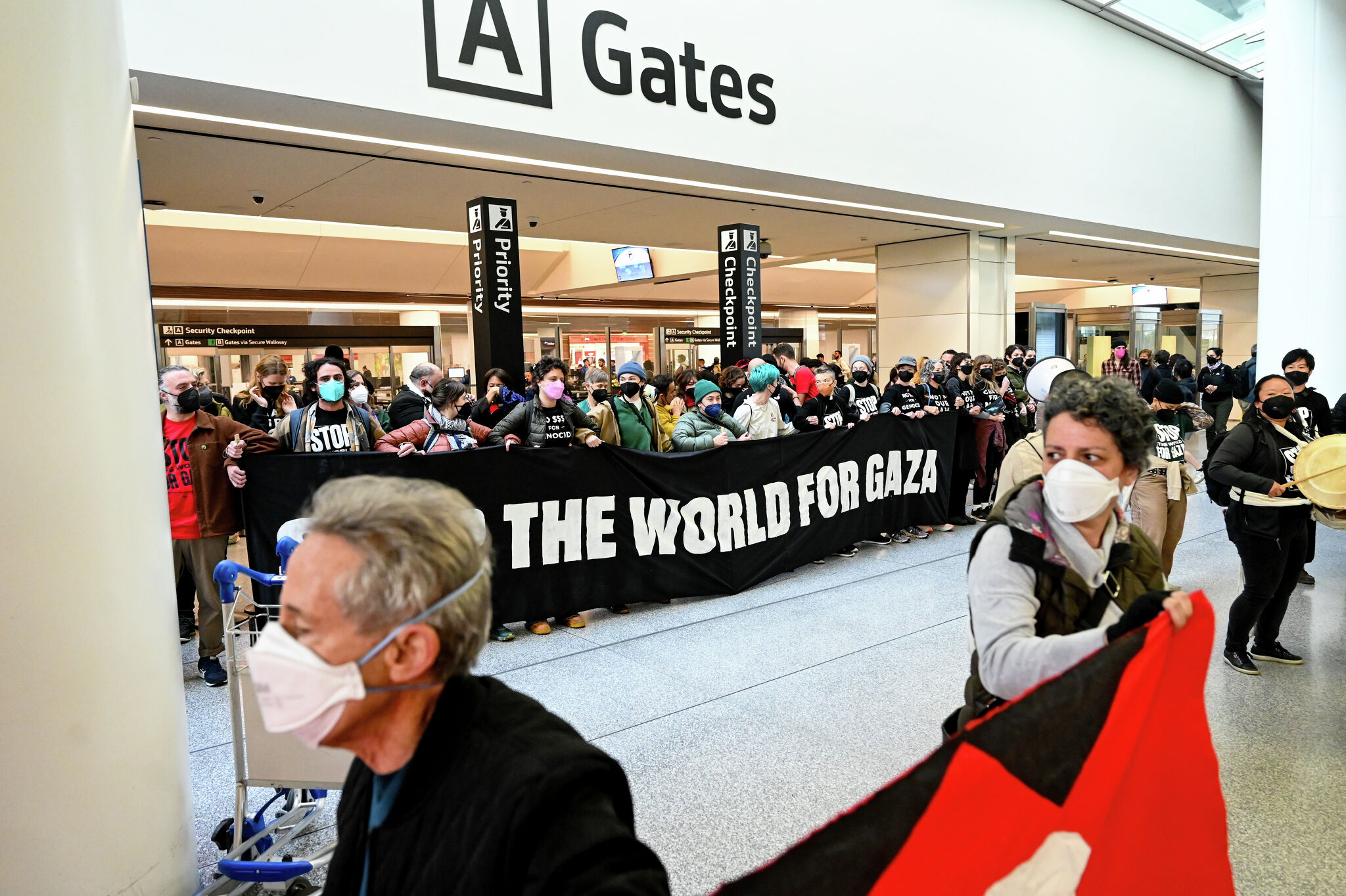 SFO security gates and roadways reopen after pro-Palestinian protest