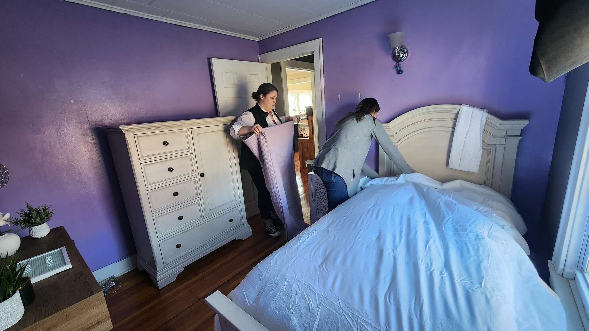 Schalmont student stunned over free trip, bedroom makeover