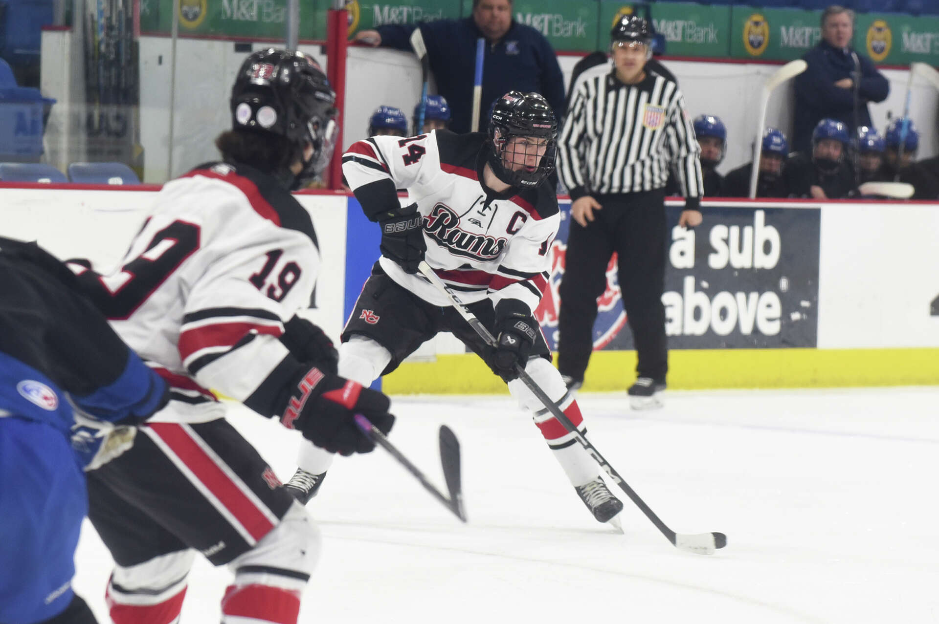 New Canaan defeats Darien in CIAC Division I semifinals