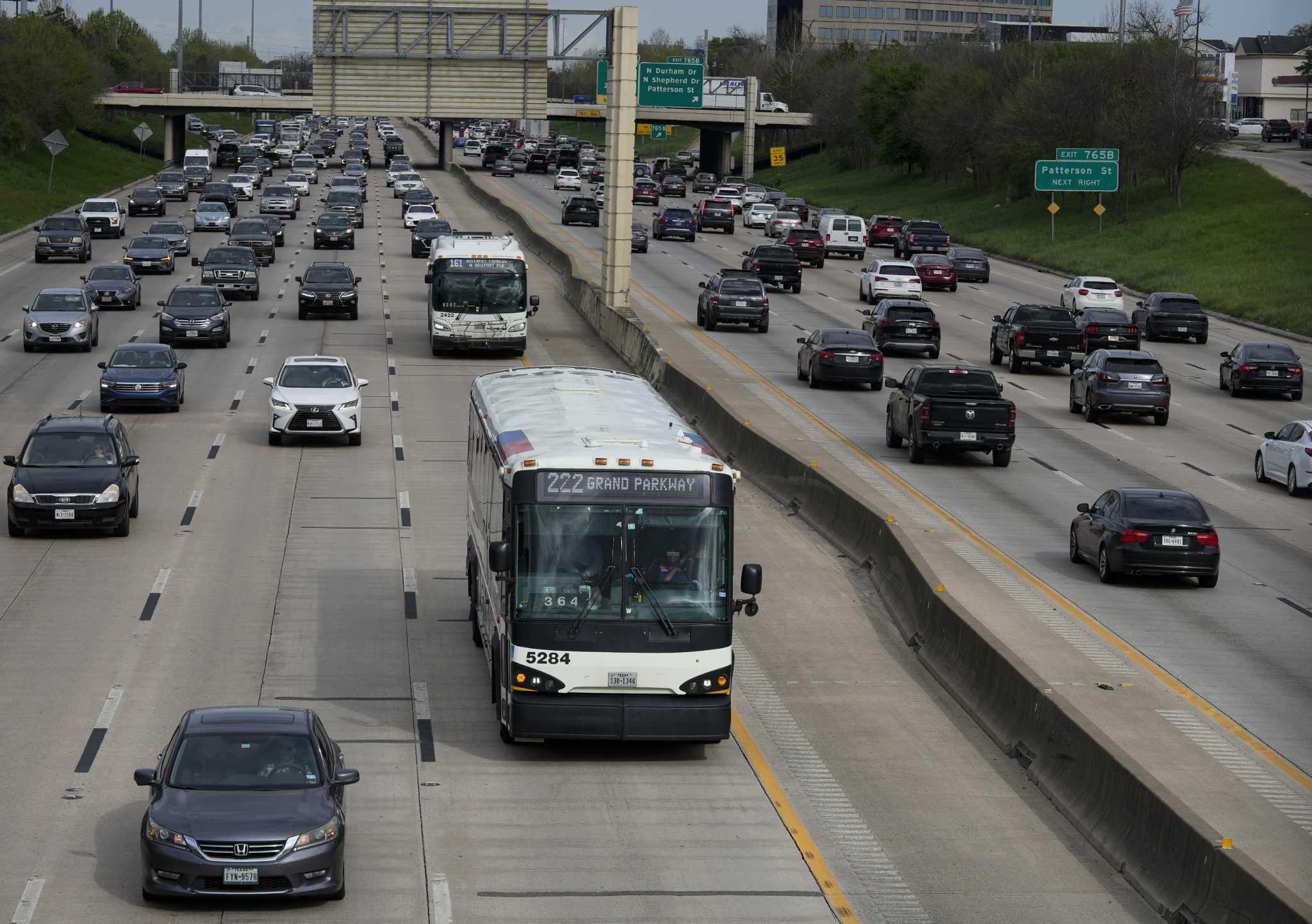 Metro finding shift to zero-emission buses an uphill effort