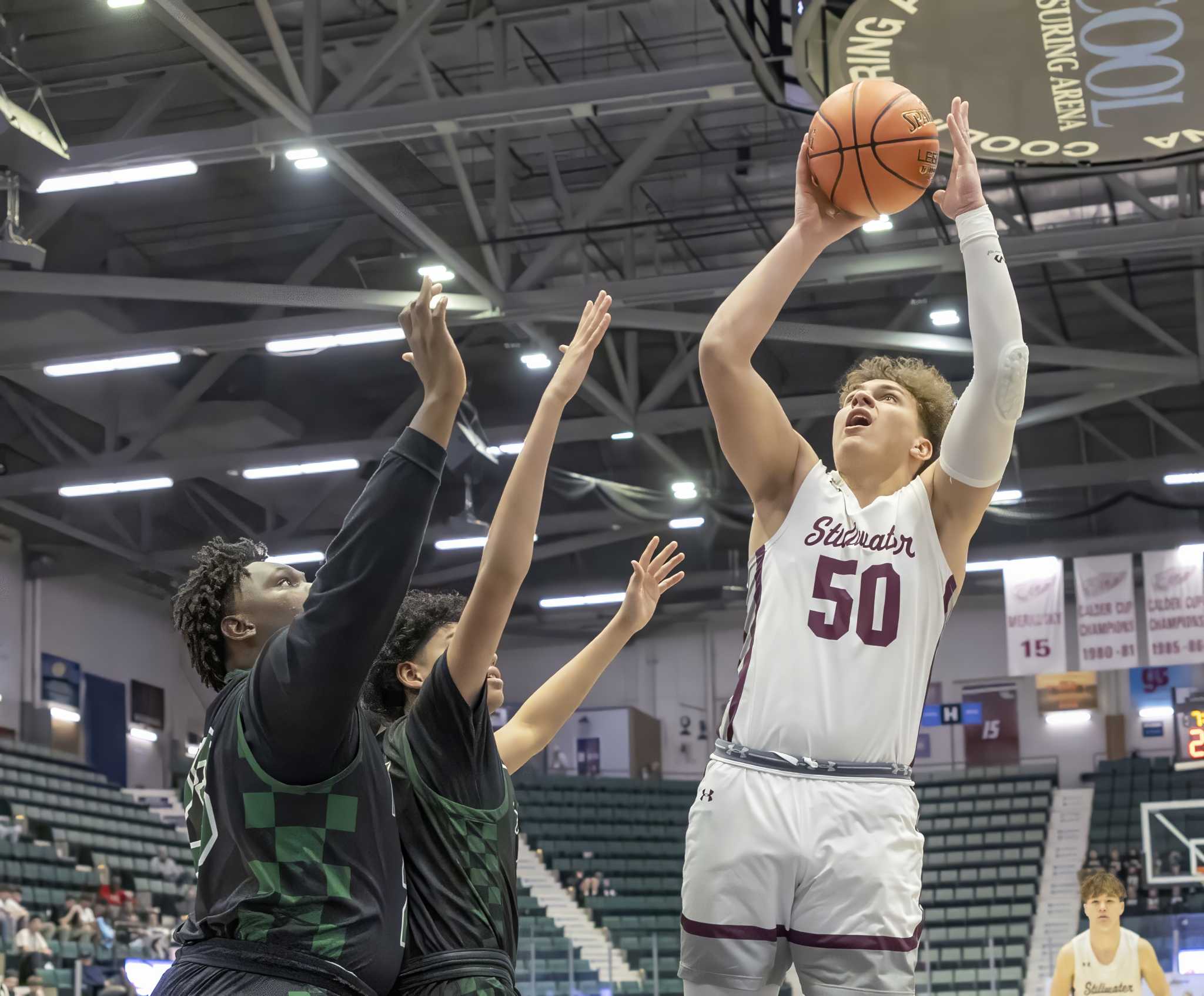 Late surge sends Stillwater boys into the Class B state title game