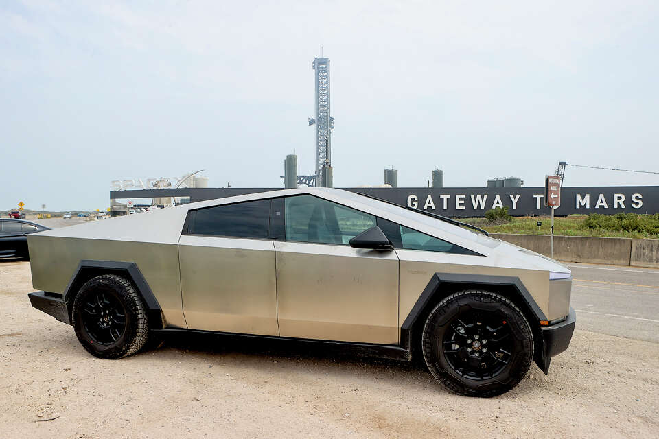 Watch: That's not a Kanye West Cybertruck. Here's what it is.