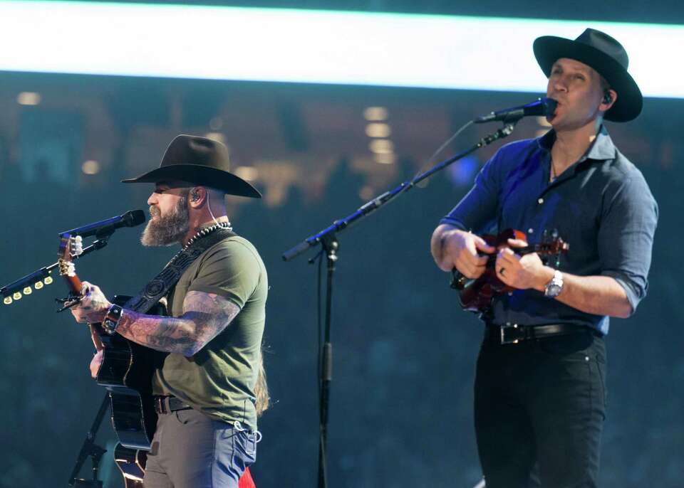 Houston Rodeo review: Zac Brown Band covers the Stones, Garth Brooks