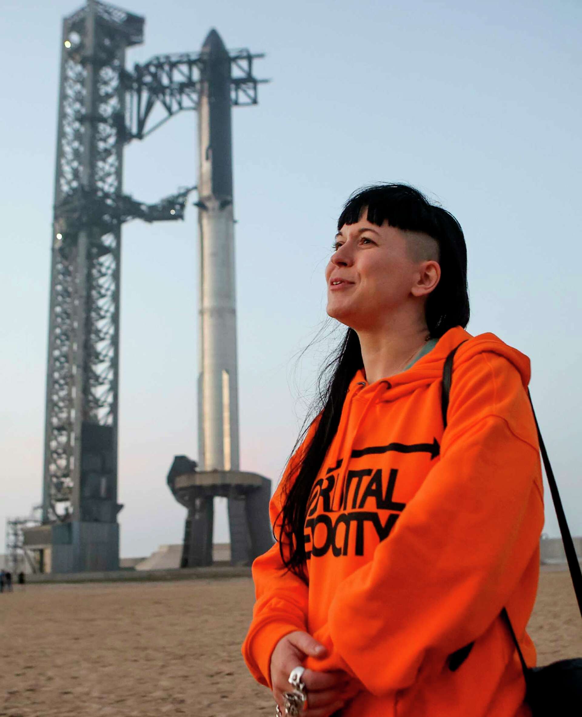 SpaceX Starship's 'dearMoon' mission is dearly departed