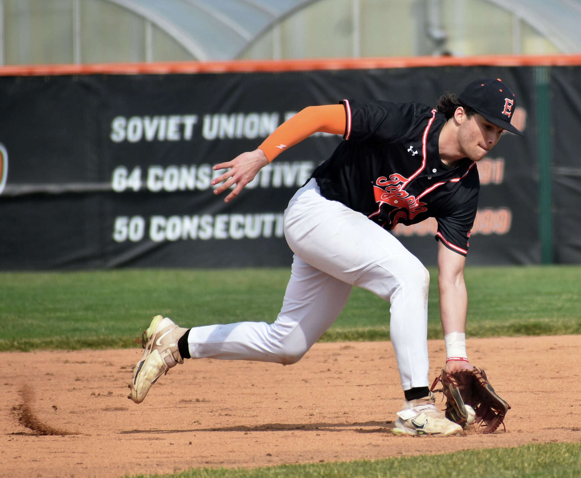 Waltenberger blasts EHS into lead before game suspended