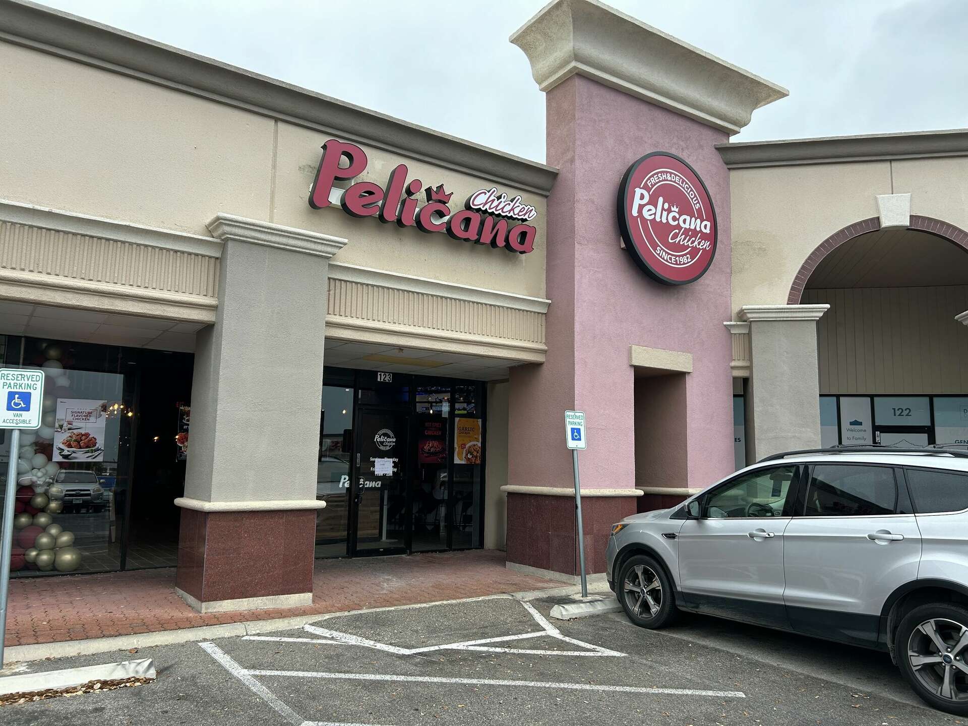 Korean fried chicken chain Pelicana now open in San Antonio