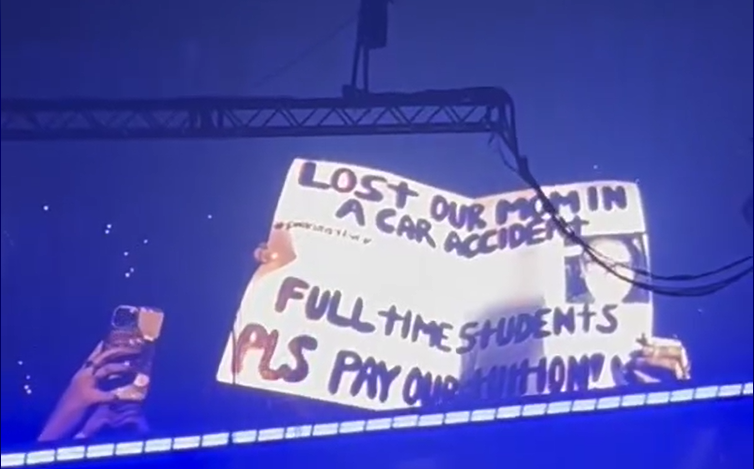 Drake to pay tuition for sisters at San Antonio concert