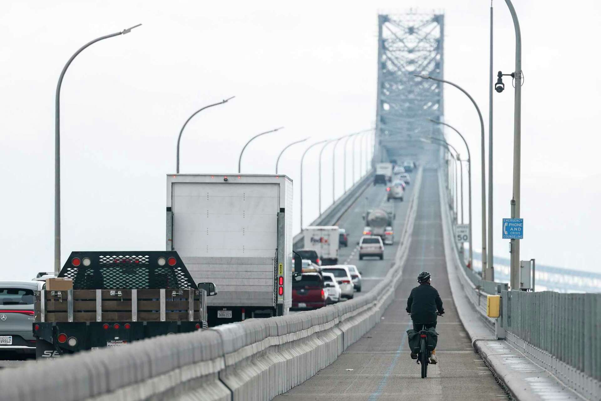 Richmond-San Rafael Bridge bike lane could soon close 4 days a week