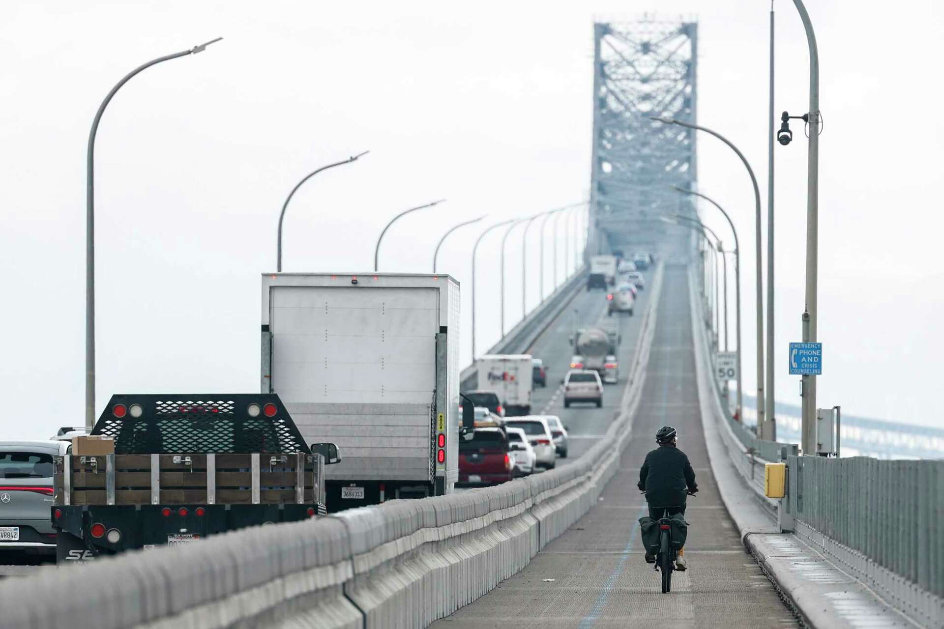 Richmond-San Rafael Bridge bike lane could soon close 4 days a week
