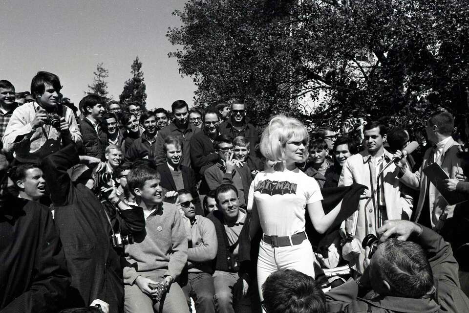 How a topless arrest made Carol Doda a San Francisco legend