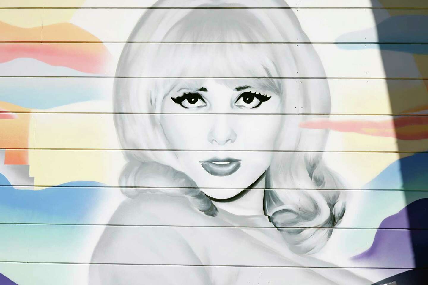 How a topless arrest made Carol Doda a San Francisco legend