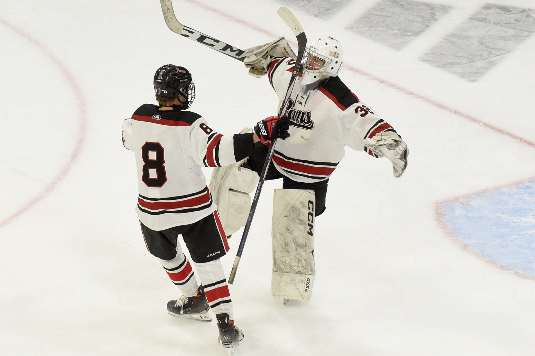 Mason Pickering, Layne Jackson lead New Canaan, Notre Dame-West Haven