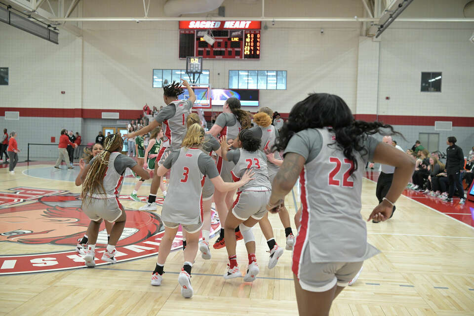 NCAA-bound Sacred Heart women's basketball team wins NEC title