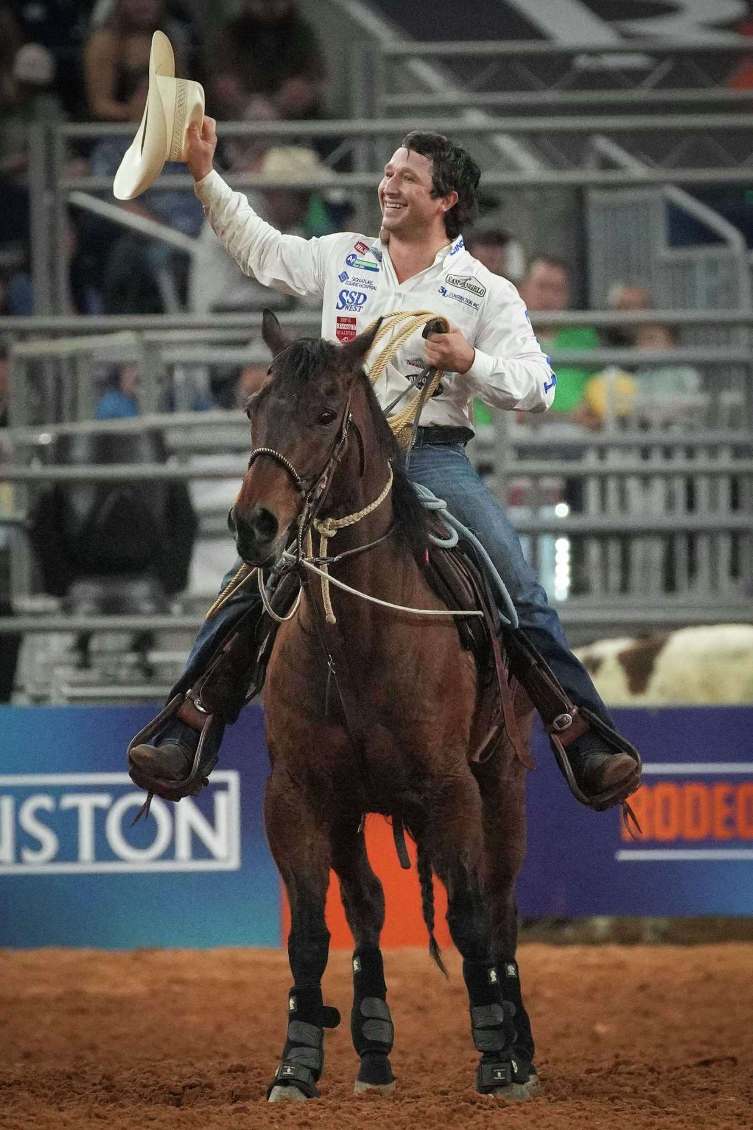 RodeoHouston: Ty Harris defeats his brother in tie-down roping
