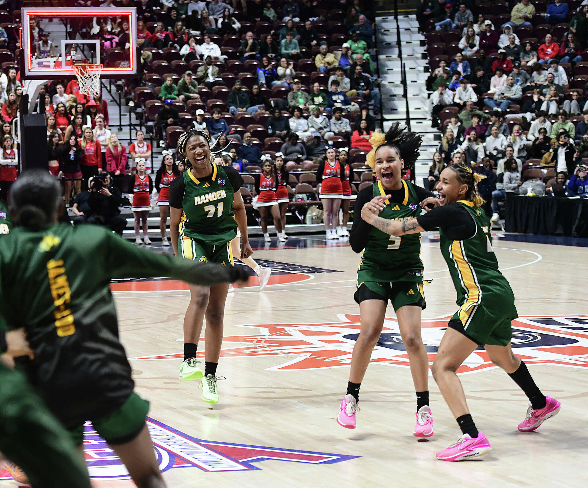Hamden defeats Sacred Heart Academy for CIAC girls basketball title.