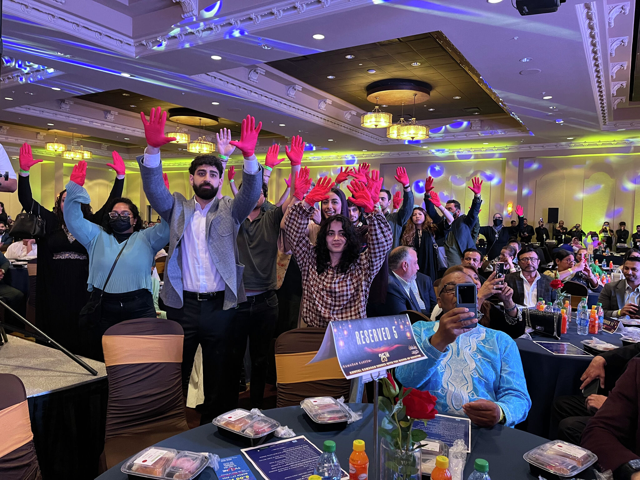 Houston Muslims debate mayor's involvement in Ramadan dinner