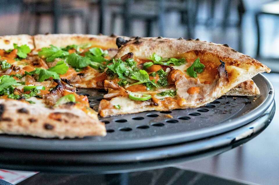 Houston pizza restaurant Pizzana opens in River Oaks