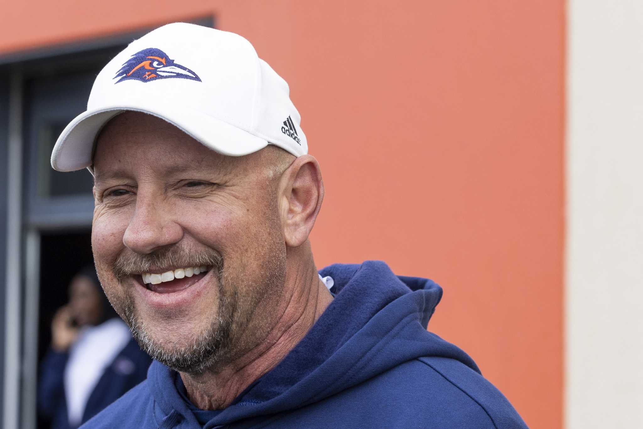 Traylor Talk: UTSA coach makes up for lost time during summer lull