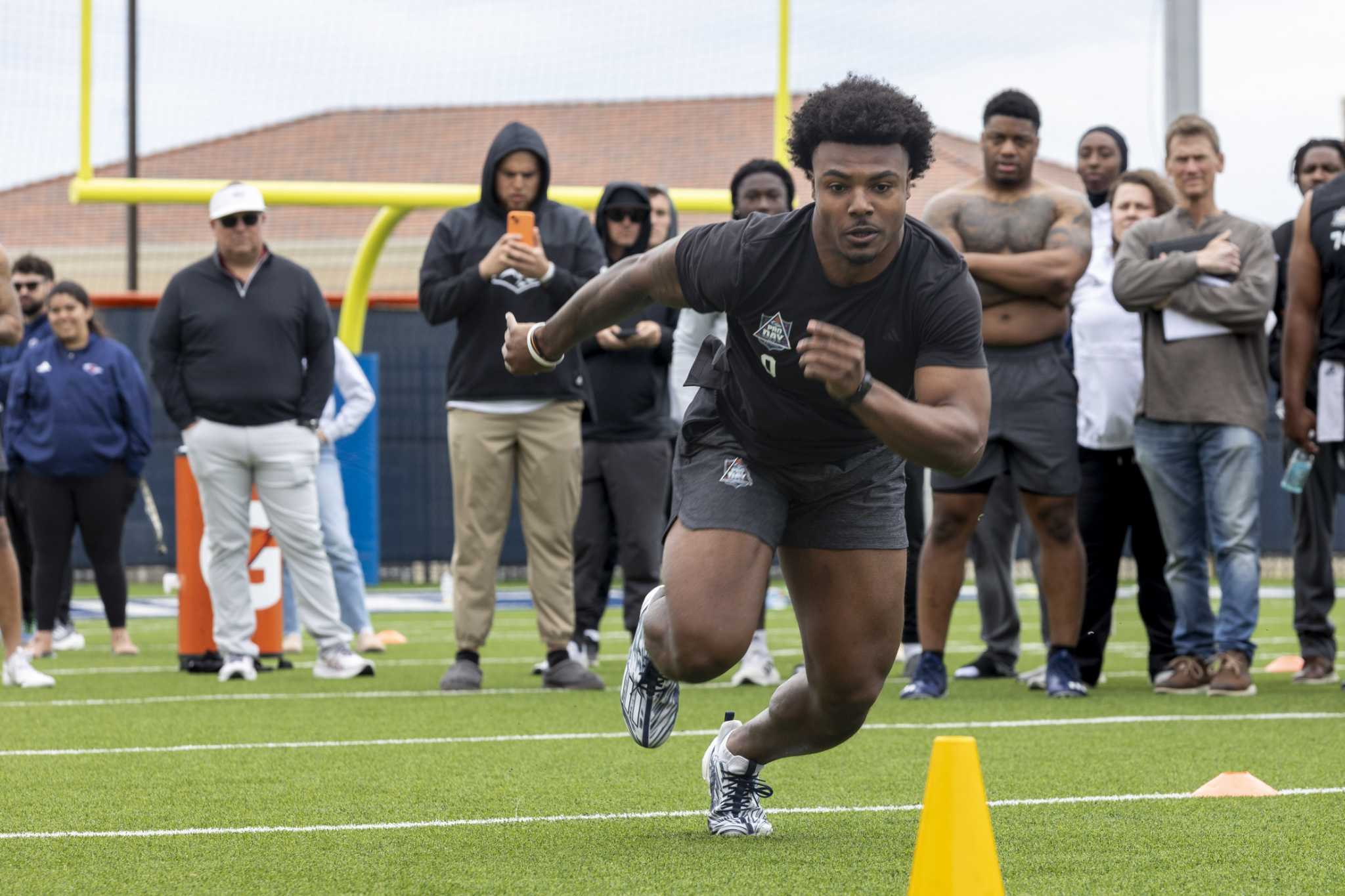 Rashad Wisdom among UTSA hopefuls waiting for chance in NFL draft