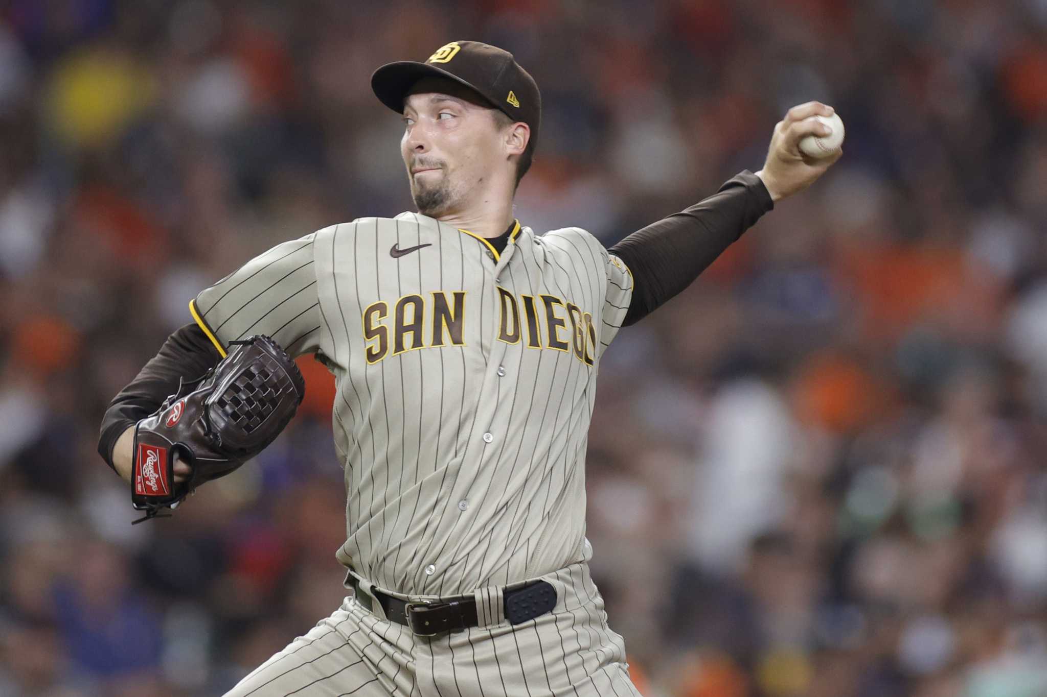 Giants sign NL Cy Young winner Blake Snell to 2-year, $62 million deal