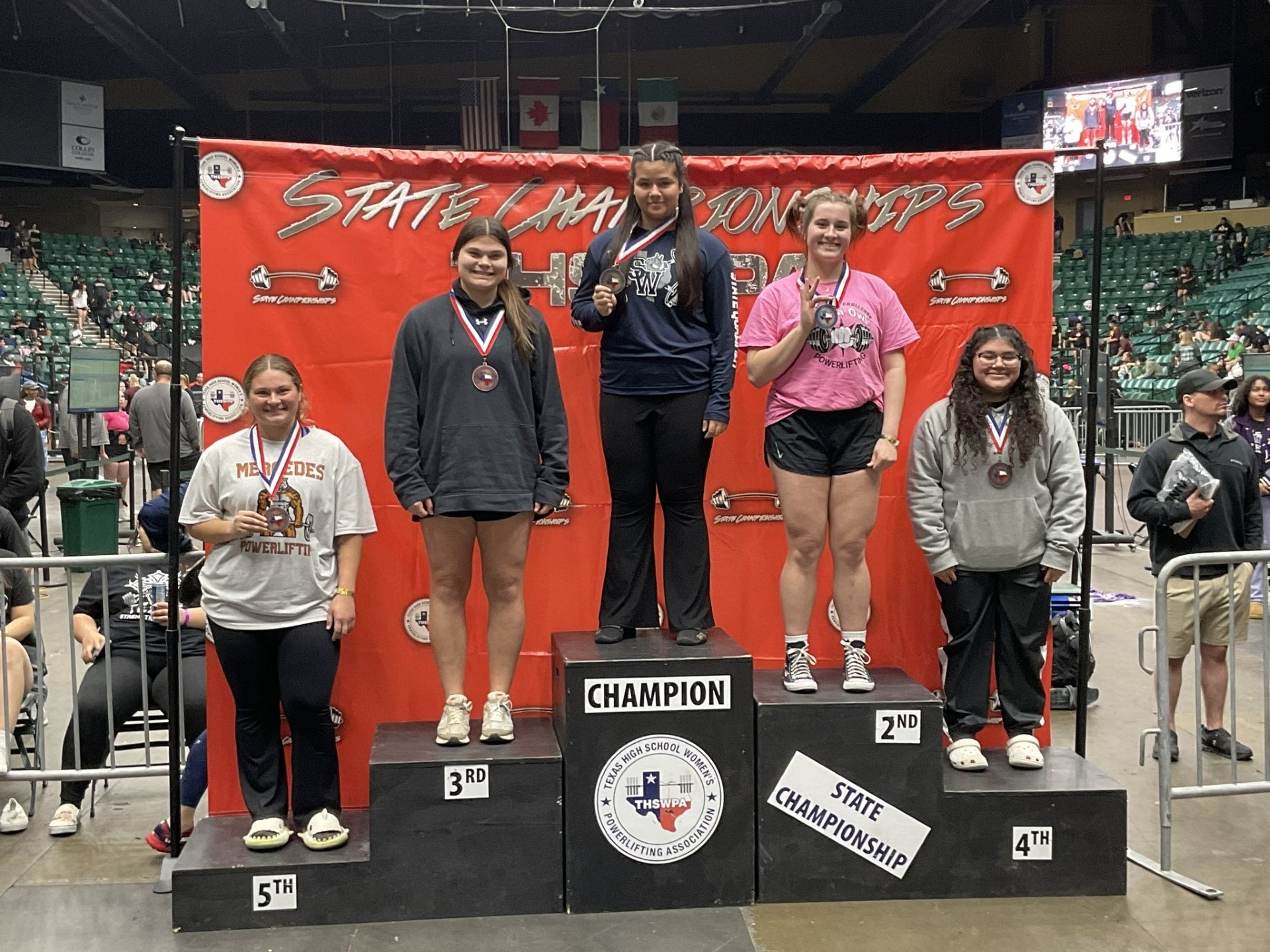 4 compete, 2 win amongst Plainview powerlifters at girls state meet