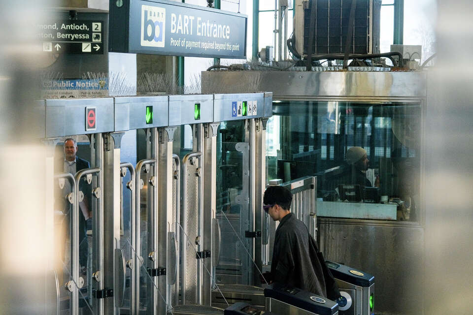 I tried to get through BART's new fare gates. Here's how it went.