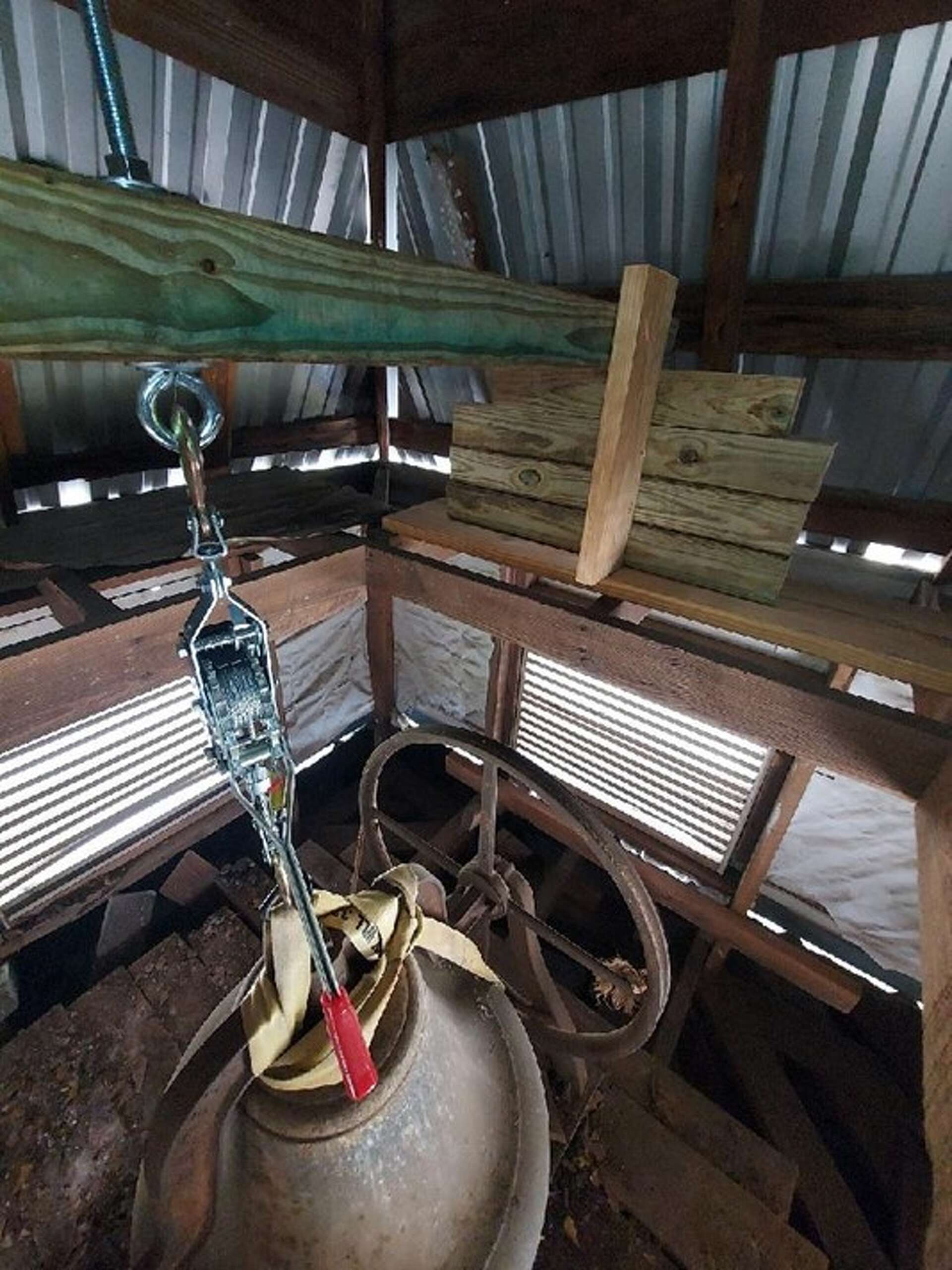 Thomas Chapel church bell in Willis rings for first time since 1951