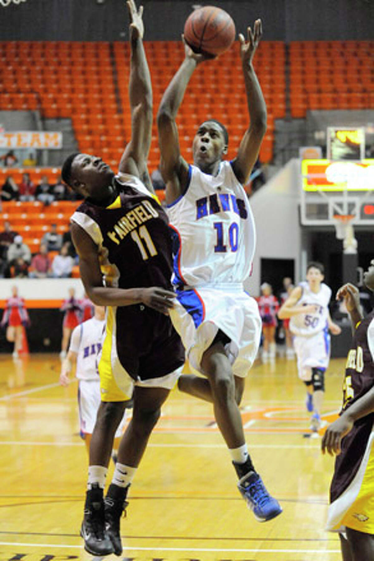 Hardin-Jefferson 58-53 Over Fairfield