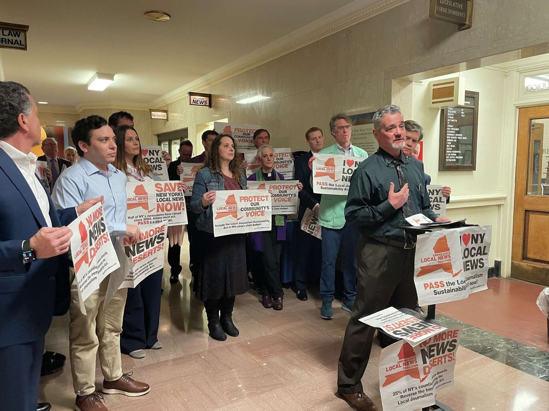 New York budget includes employment tax credit for local news outlets