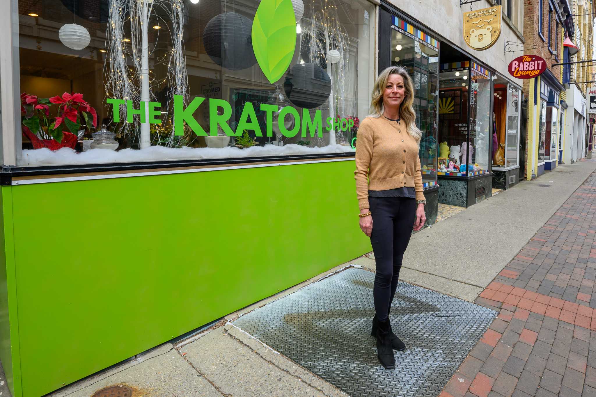 Kratom touts many cures but regulation is thin and FDA skeptical