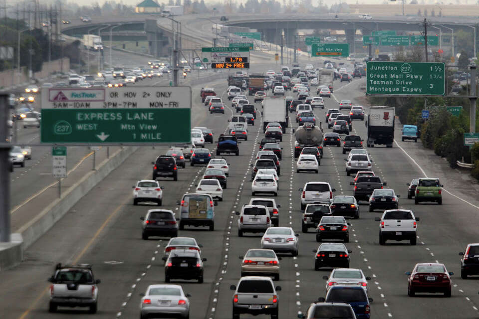 'We lose money': Bay Area Uber, Lyft drivers face freeway dilemma