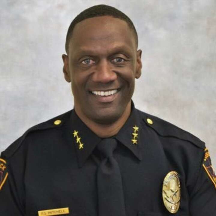 Oakland Mayor Sheng Thao names Floyd Mitchell to police chief job