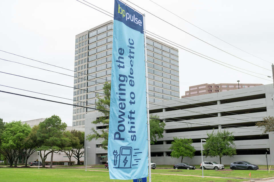 BP Pulse debuts public U.S. EV charging station in Houston