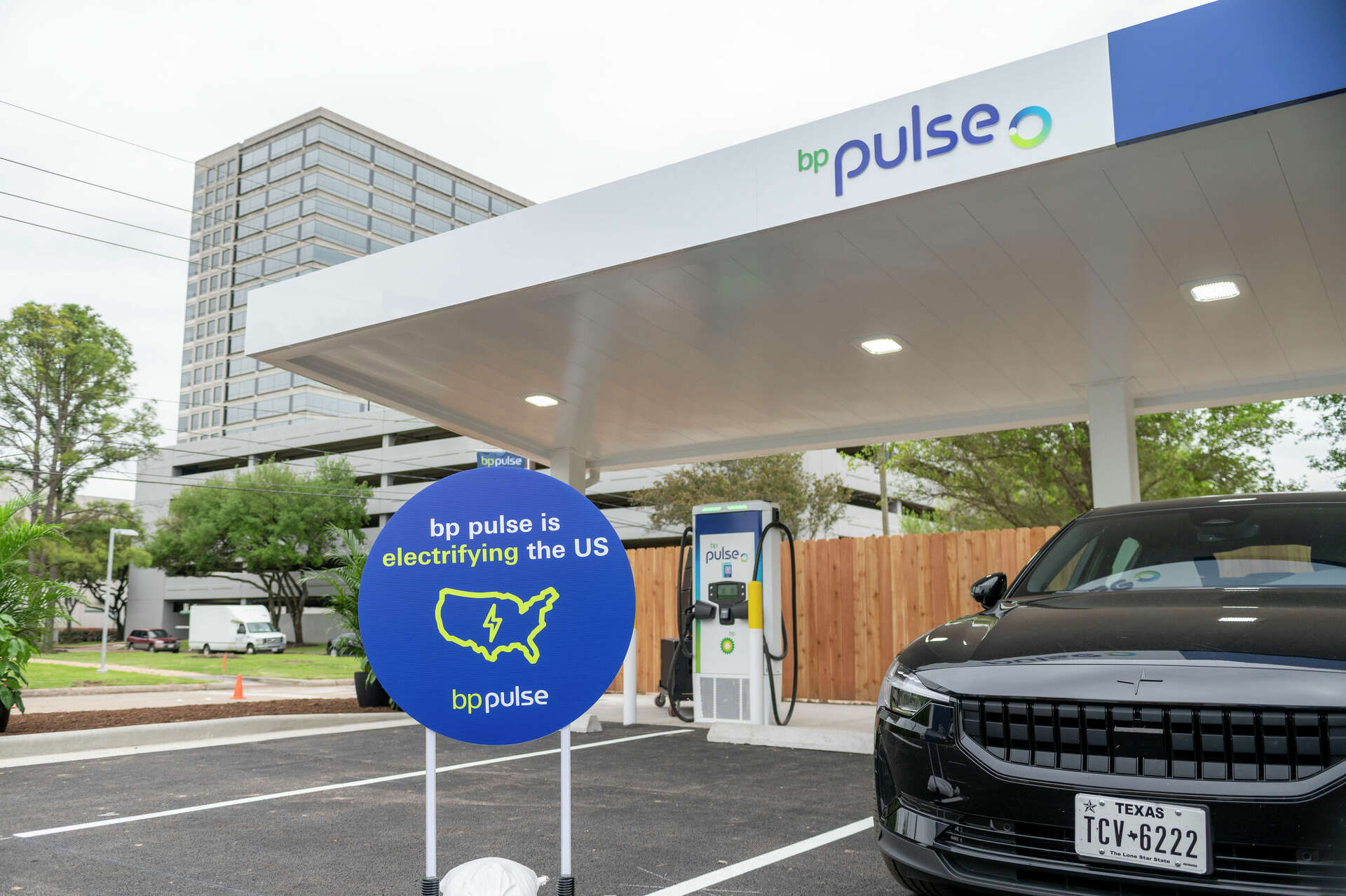 Shell, BP's charging network plan could accelerate the EV revolution