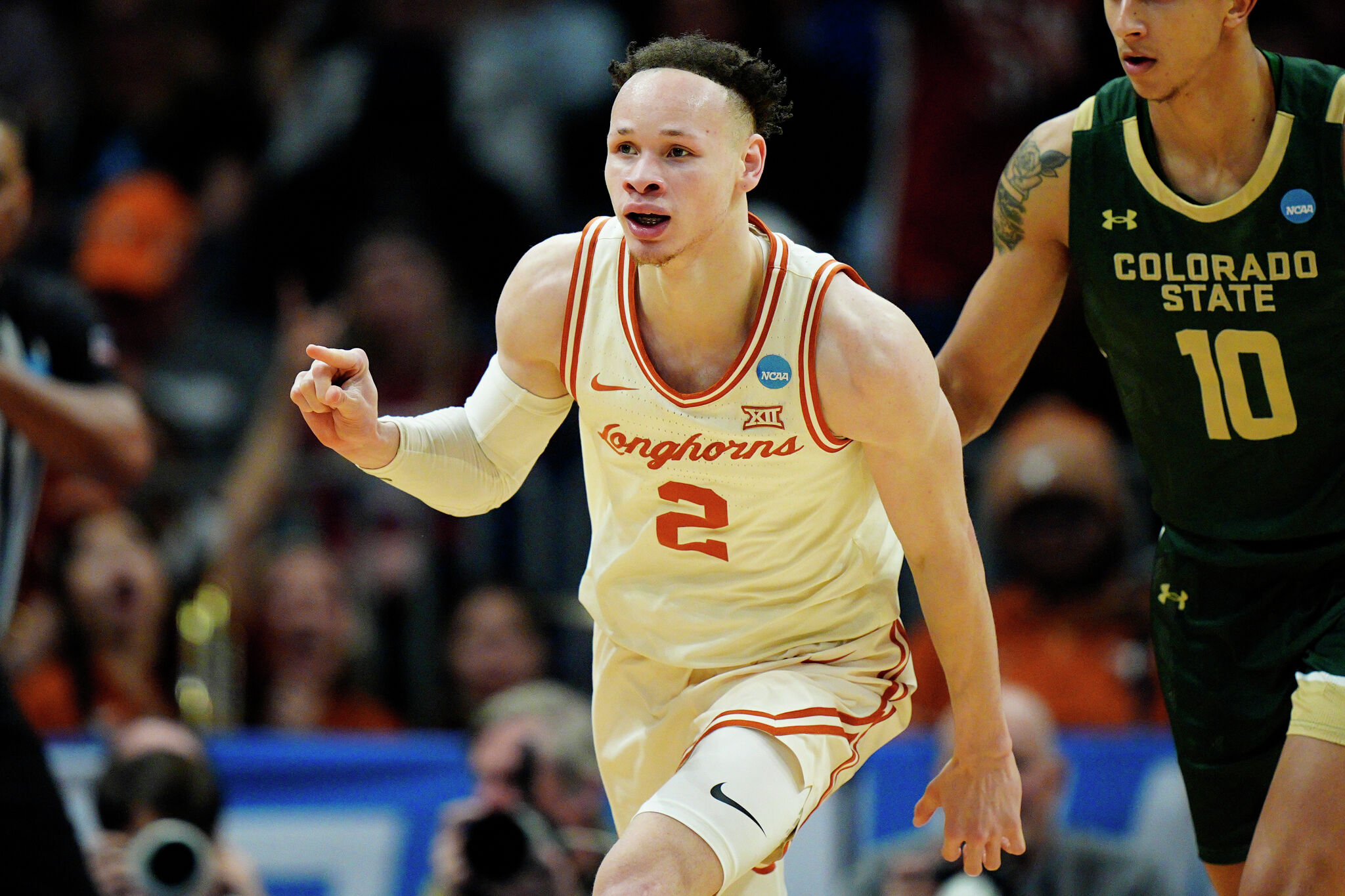 UT basketball: Longhorns to get a boost with Chendall Weaver's return
