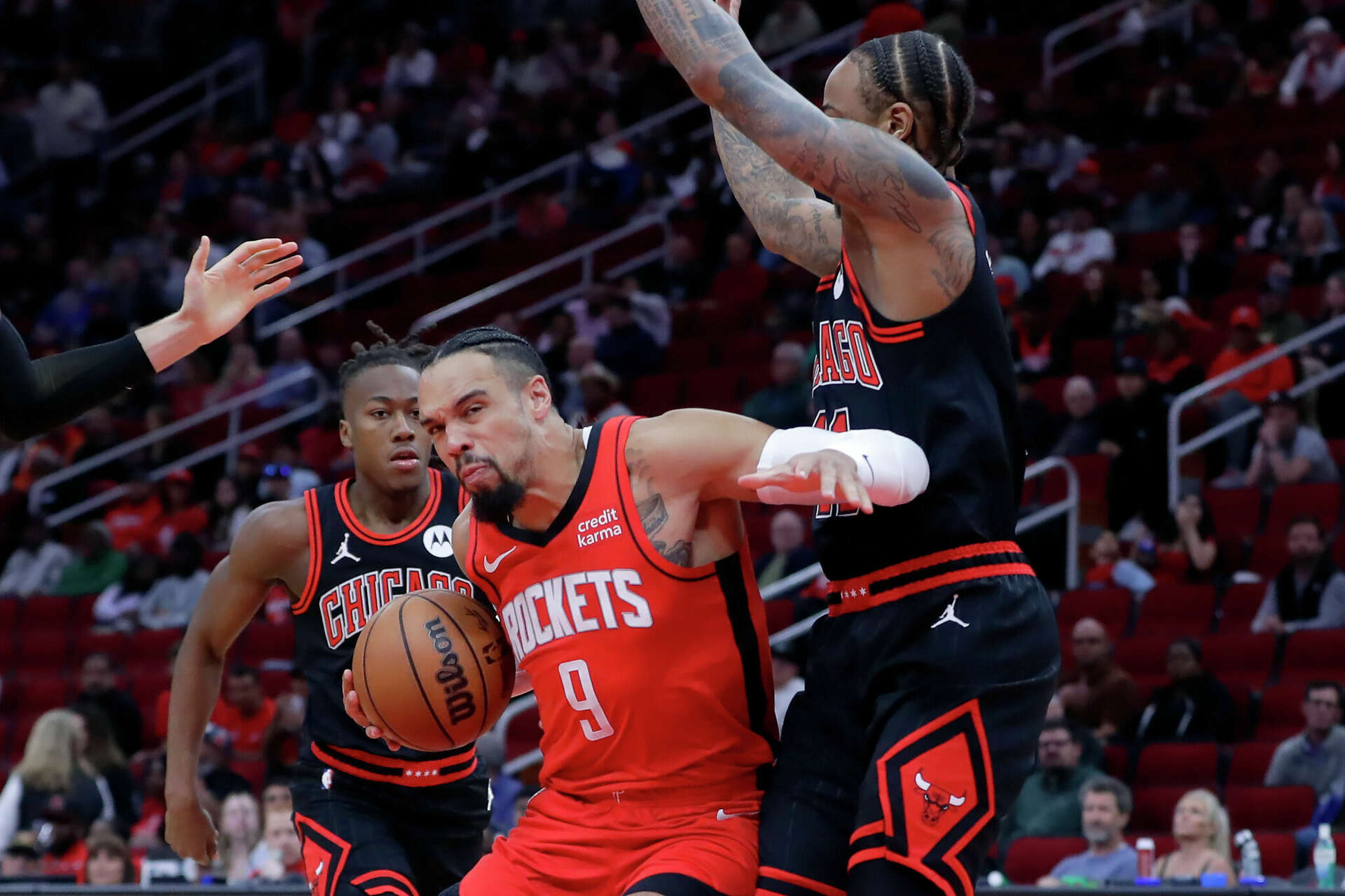 Houston Rockets defeat Chicago Bulls, extend streak to 7 games