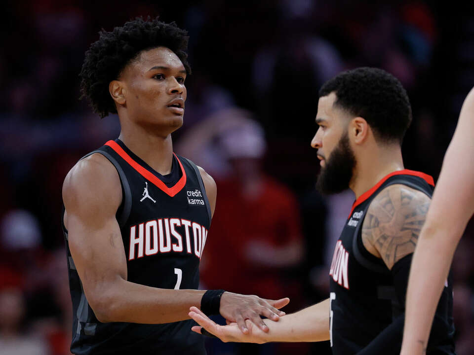 Amen Thompson learning on the fly, thriving for rising Rockets