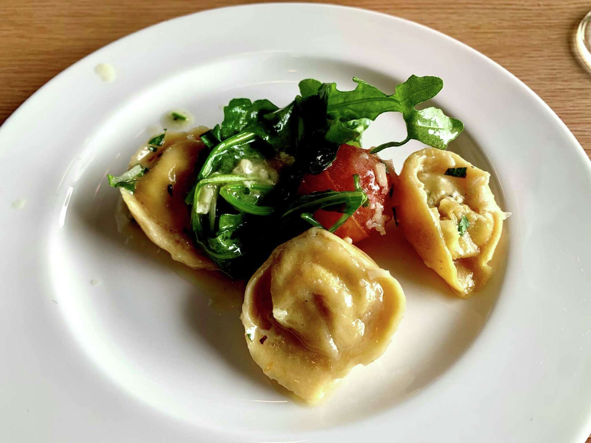 Magdalena's in Houston has terrific pizza, says critic Alison Cook