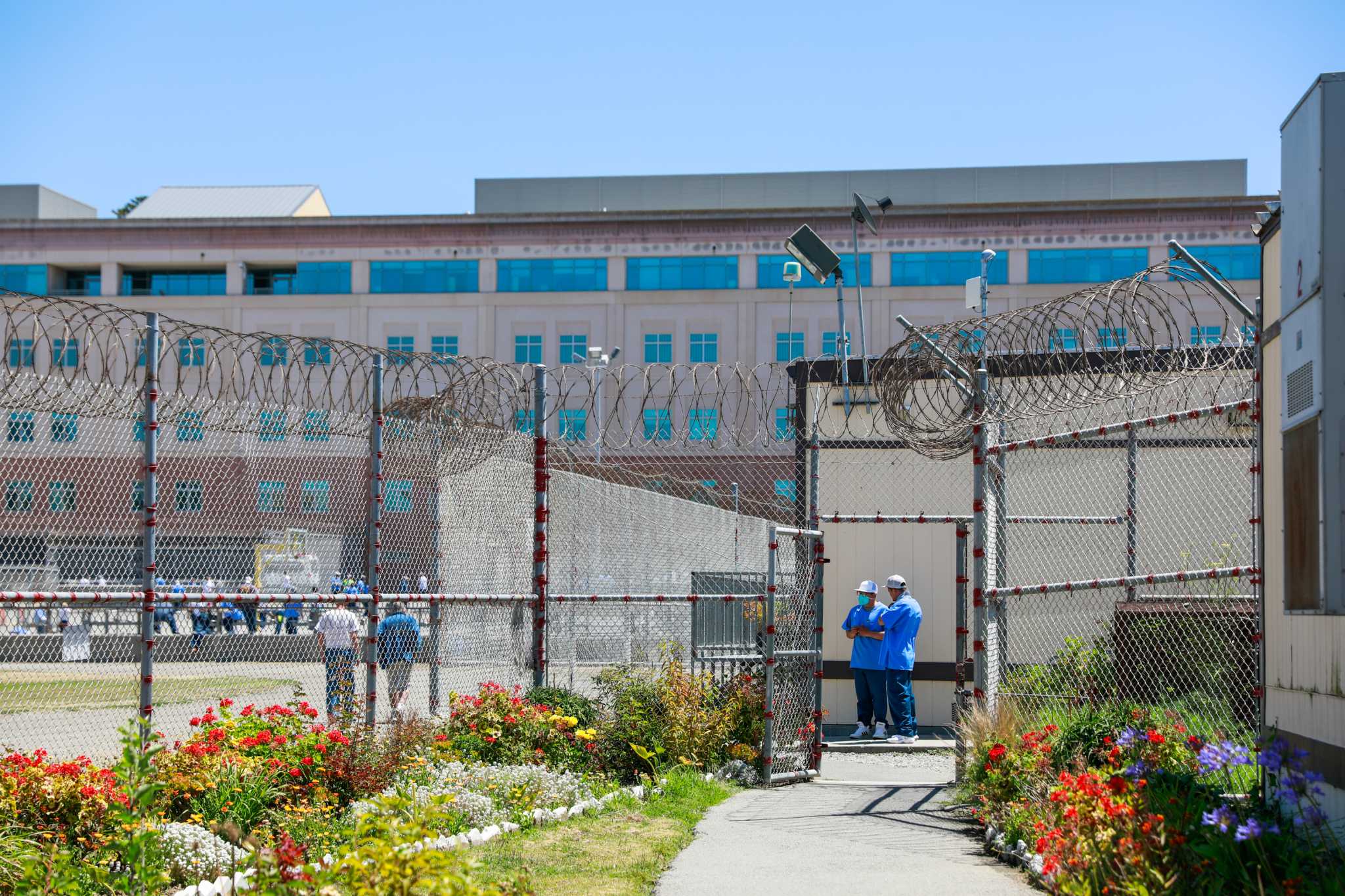 Judge orders state to accommodate disabled inmates in parole hearings