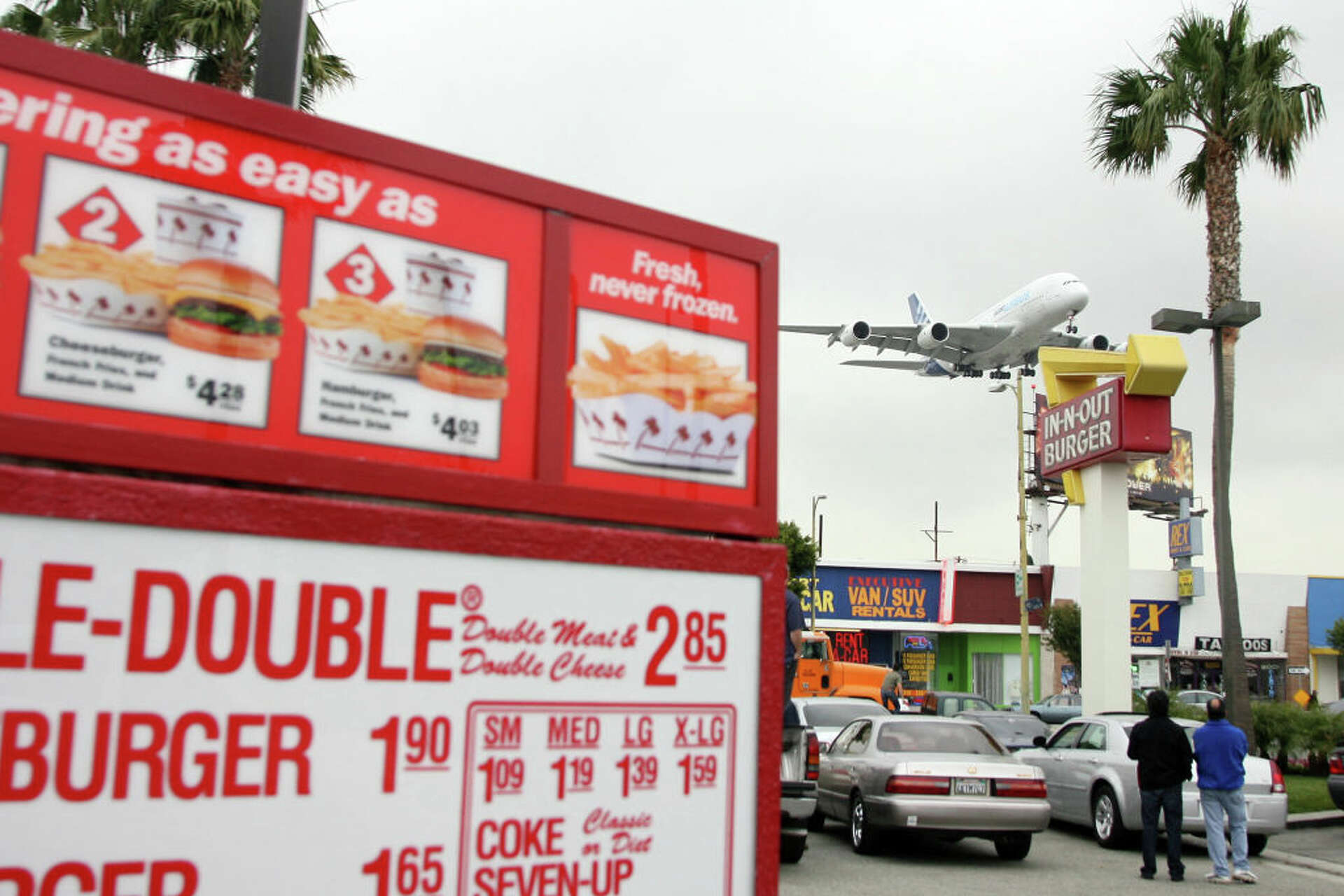 In-N-Out exec blames California for menu price hikes