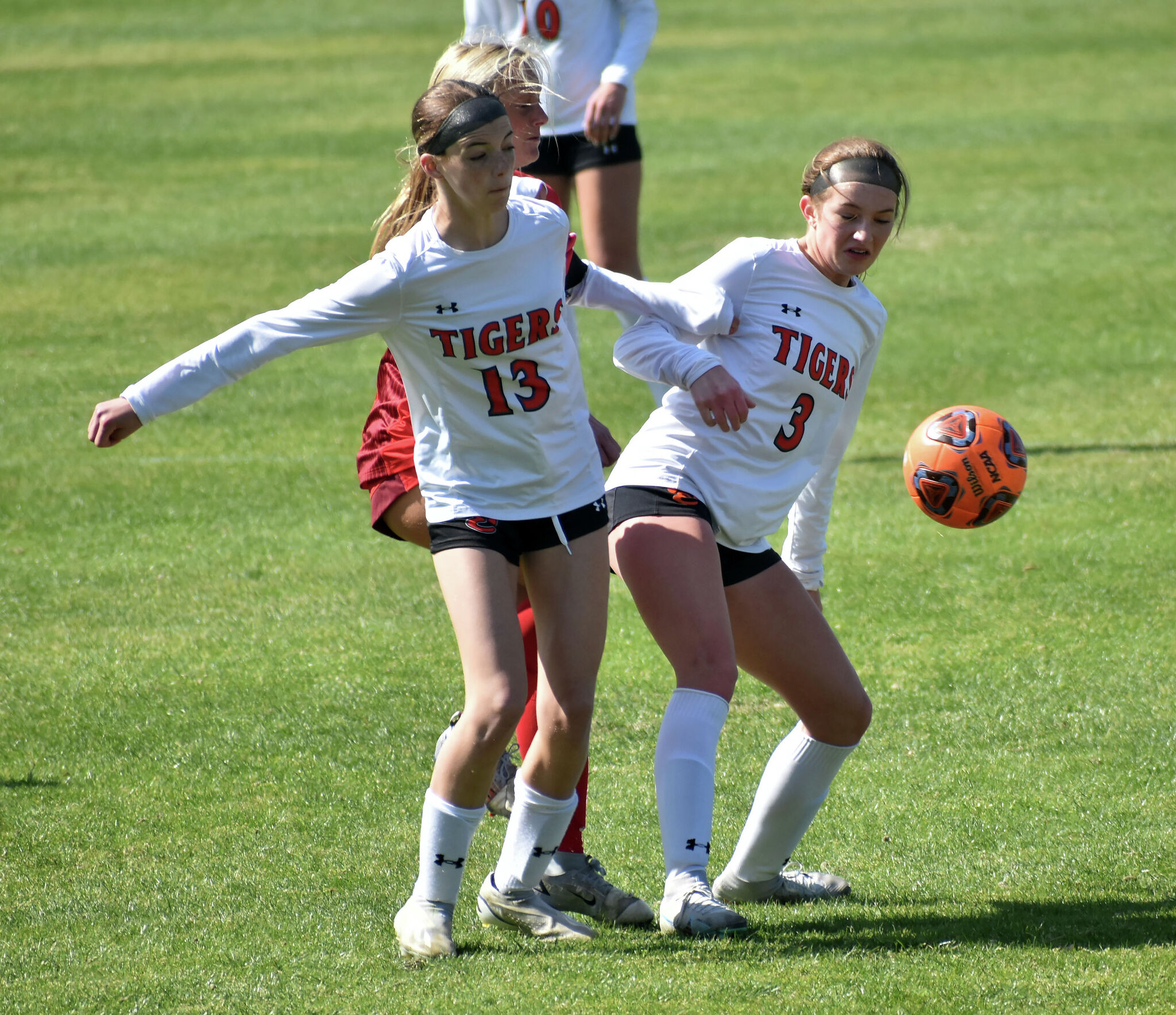 Kate Jose scores first hat trick with Edwardsville Tigers