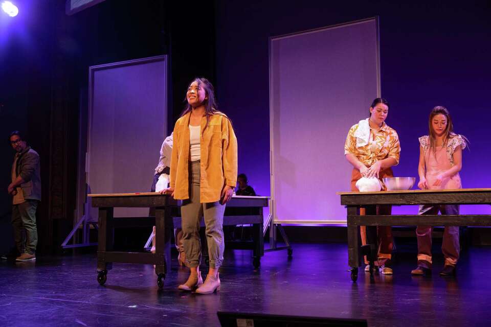 In ‘Larry the Musical,’ Filipinos fight to make labor leader known