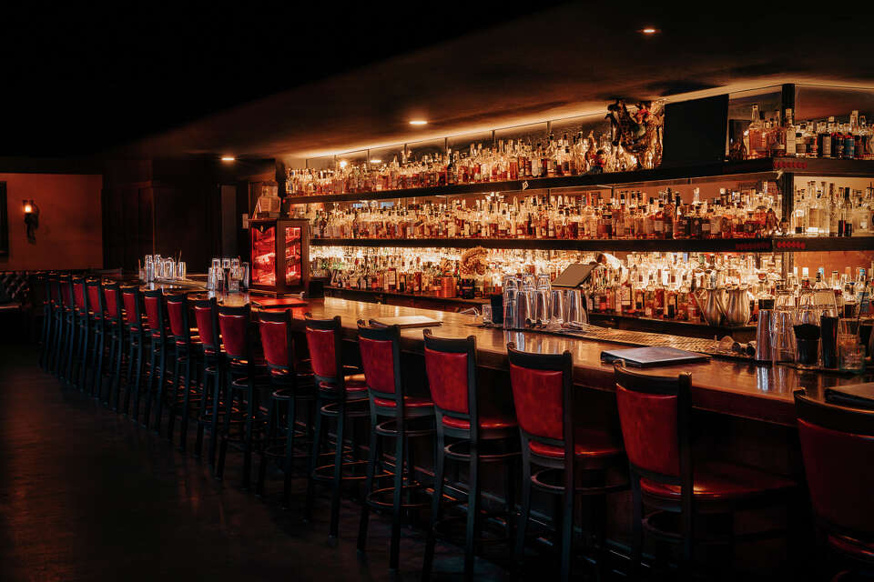 Top speakeasy bars in San Antonio for a vintage vibe