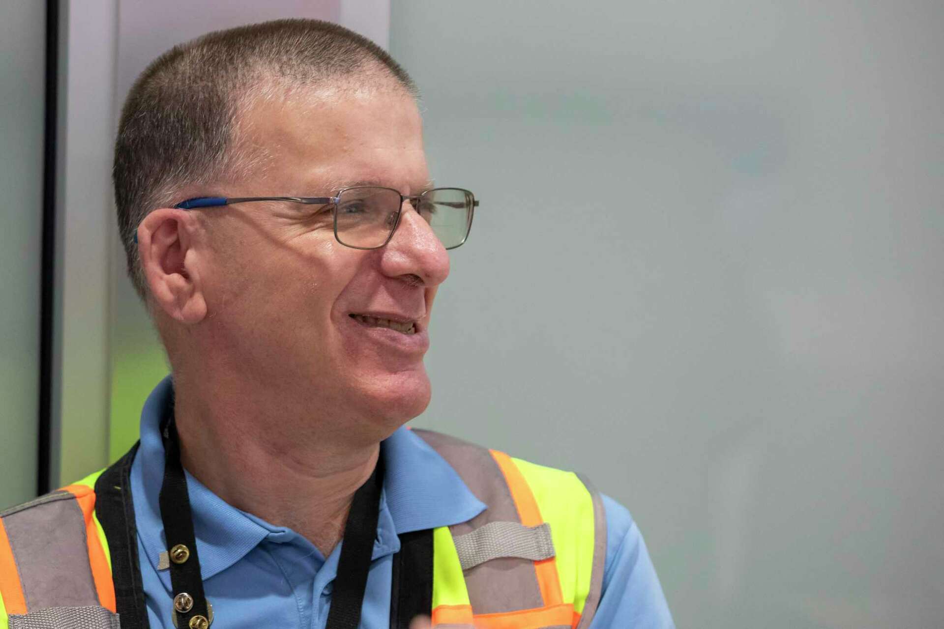 S.A. airport staff celebrate custodian known to lift spirits