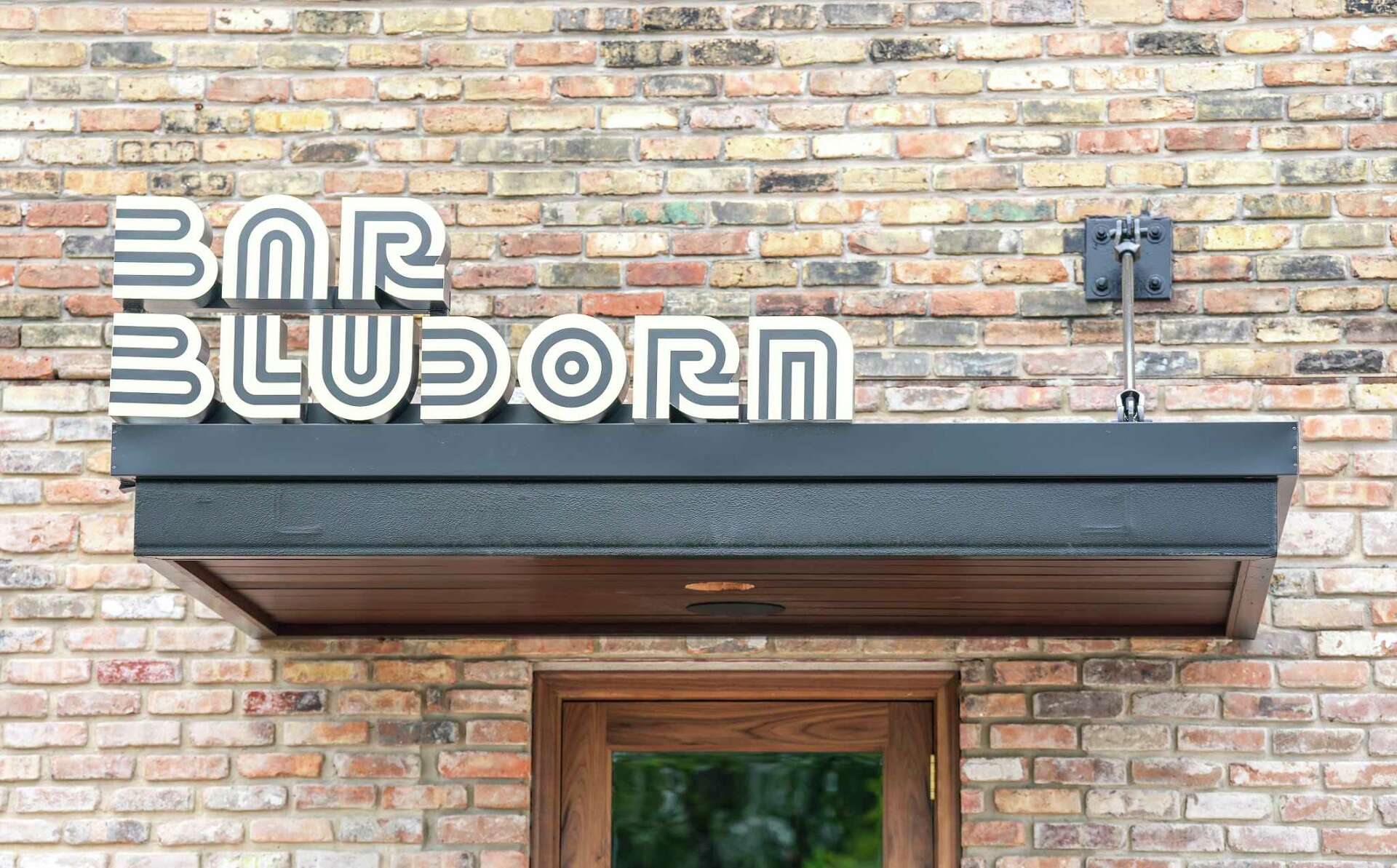 Alison Cook critiques Bar Bludorn in her last Chronicle review