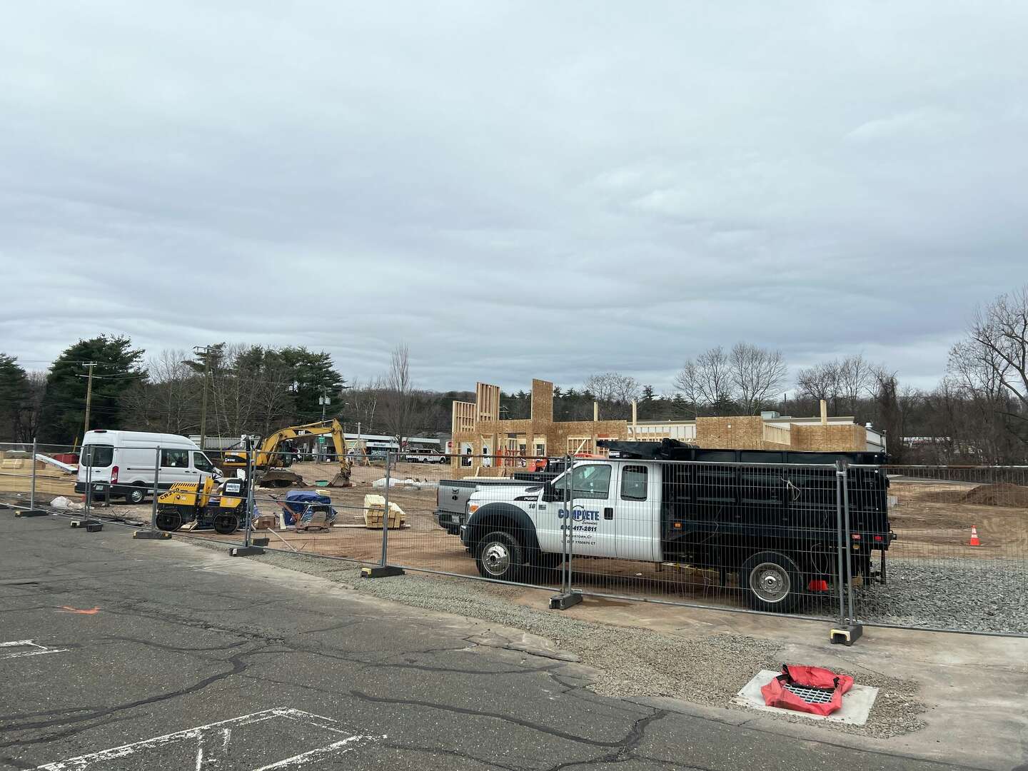 Simsbury Raising Cane's likely to open by the end of the summer