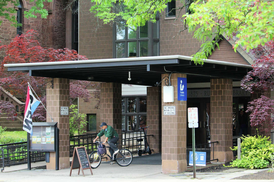 What does Middletown's Russell Library need? Residents' input sought