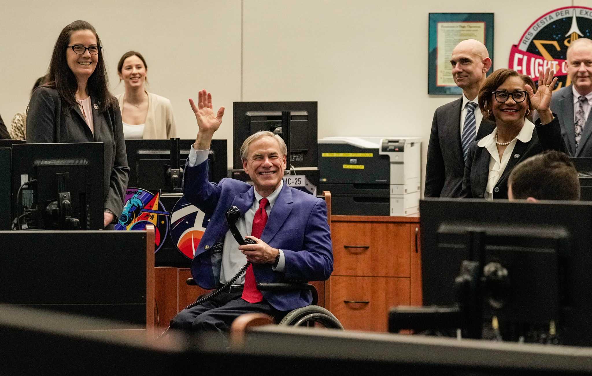 Abbott names members to Texas Space Commission