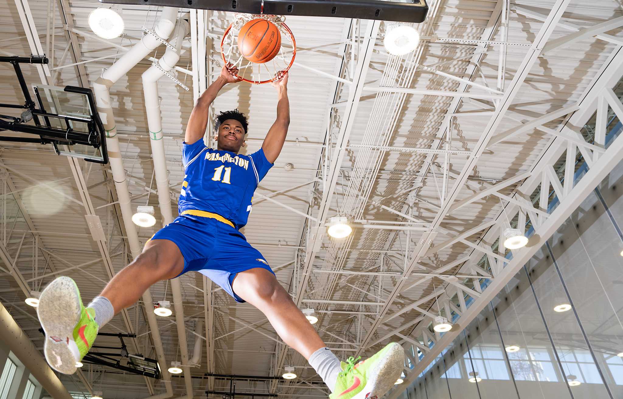 Washington's Chris McDermott wins Guy V. Lewis Award