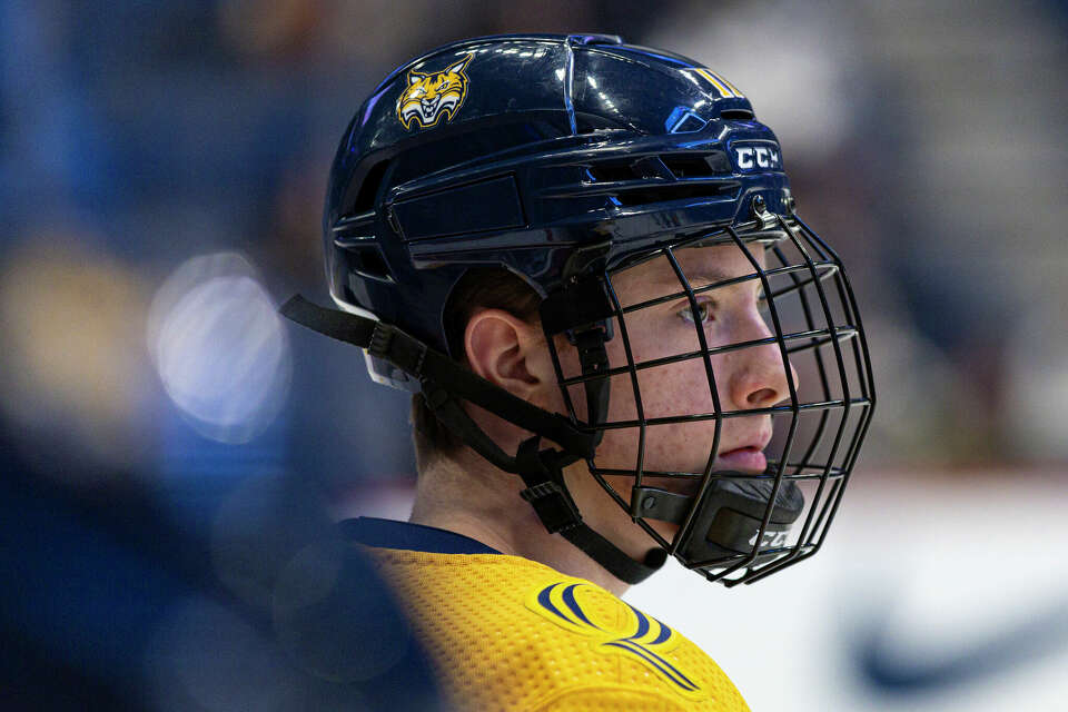 Quinnipiac's Collin Graf pushed through adversity back to NCAAs